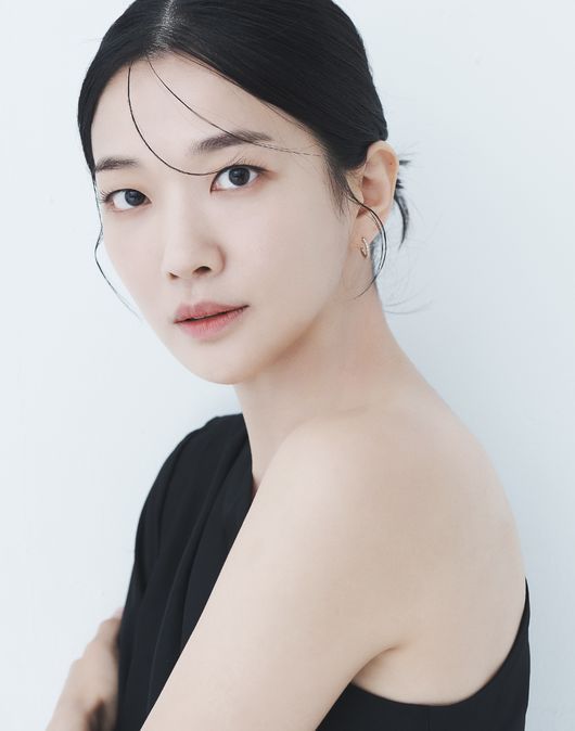 '파묘' 우아한 씬스틸러 정윤하 "장재현 감독, 현장서 기회 열어줘" [인터뷰](종합) : ZUM 뉴스