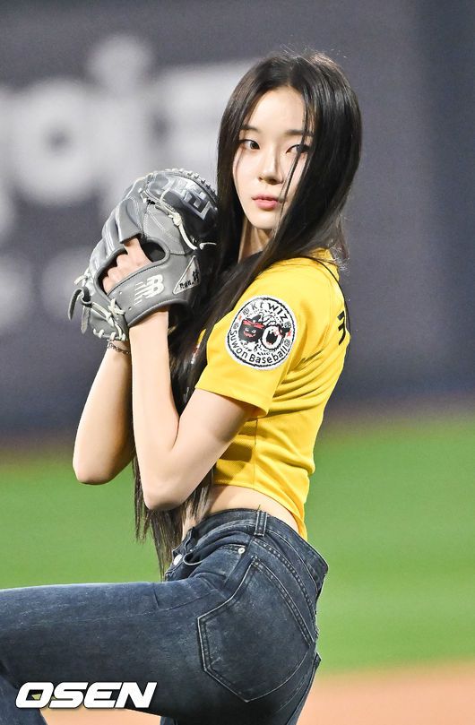 [사진]이프아이 카시아,'청순 미모' : ZUM 뉴스