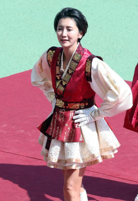 미스코리아 출신 한성주 12년 만 공개석상…여전한 미모 Zum 뉴스