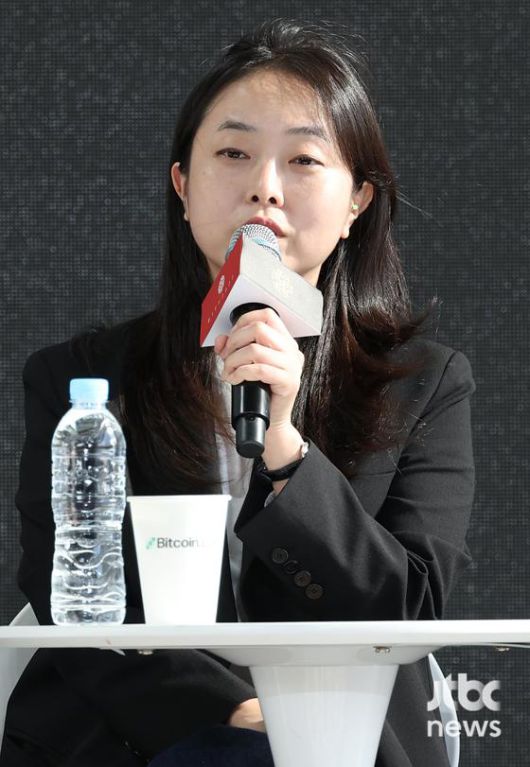 [28회 BIFF] 'LTNS' 감독 "이솜·안재홍, 수위 더 높여서 연기" : ZUM 뉴스