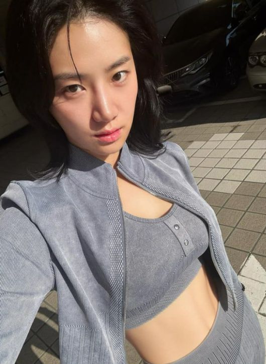 '166cm 48kg' 박주현, 철인 3종 도전하더니 '갓벽한' 몸매 완성 : ZUM 뉴스