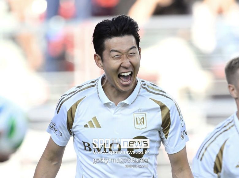 MLS ‘오피셜’ 공식발표, ‘52초 골’ 손흥민 메시급 GOAT 영향력 인정…“SON LAFC 이적→美 축구 활력→MLS 역사 새롭게 쓸 선수” : zum 뉴스