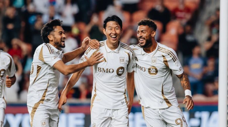 “흥부 듀오 없어도 무적” 손흥민·부앙가 빠졌는데…LAFC, 토론토 2-0 완파! 리그 6연승 ‘진짜 강팀' 증명 : zum 뉴스