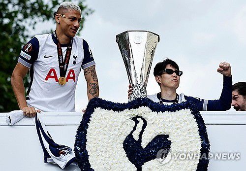 "손흥민 달라" LA FC, 토트넘에 오퍼→BBC급 매체 속보 터졌다…"SON, 10년 만에 EPL 떠날까" : zum 뉴스