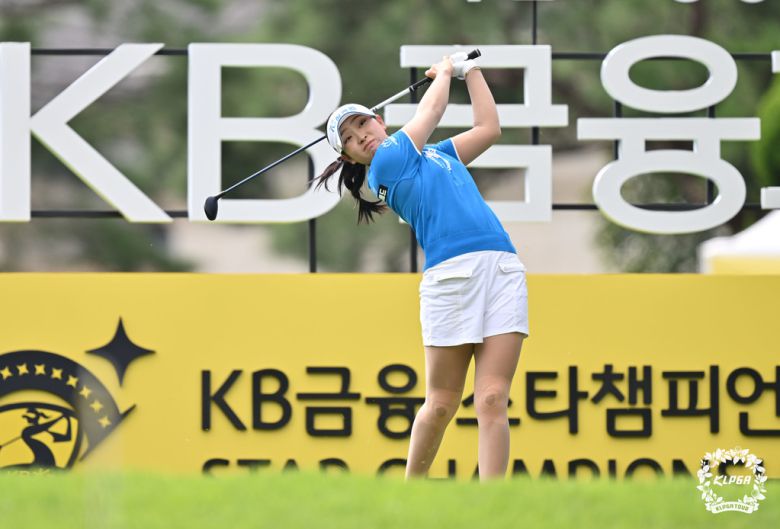 [KLPGA] 유현조, 메이저 2연패 보인다…KB금융 스타챔피언십 3R 단독 선두 : zum 뉴스