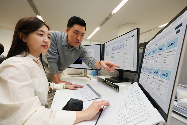 KT, 태국어 LLM 플랫폼 개발 성료…국내 기업 LLM 플랫폼 수출 첫 사례 : ZUM 뉴스