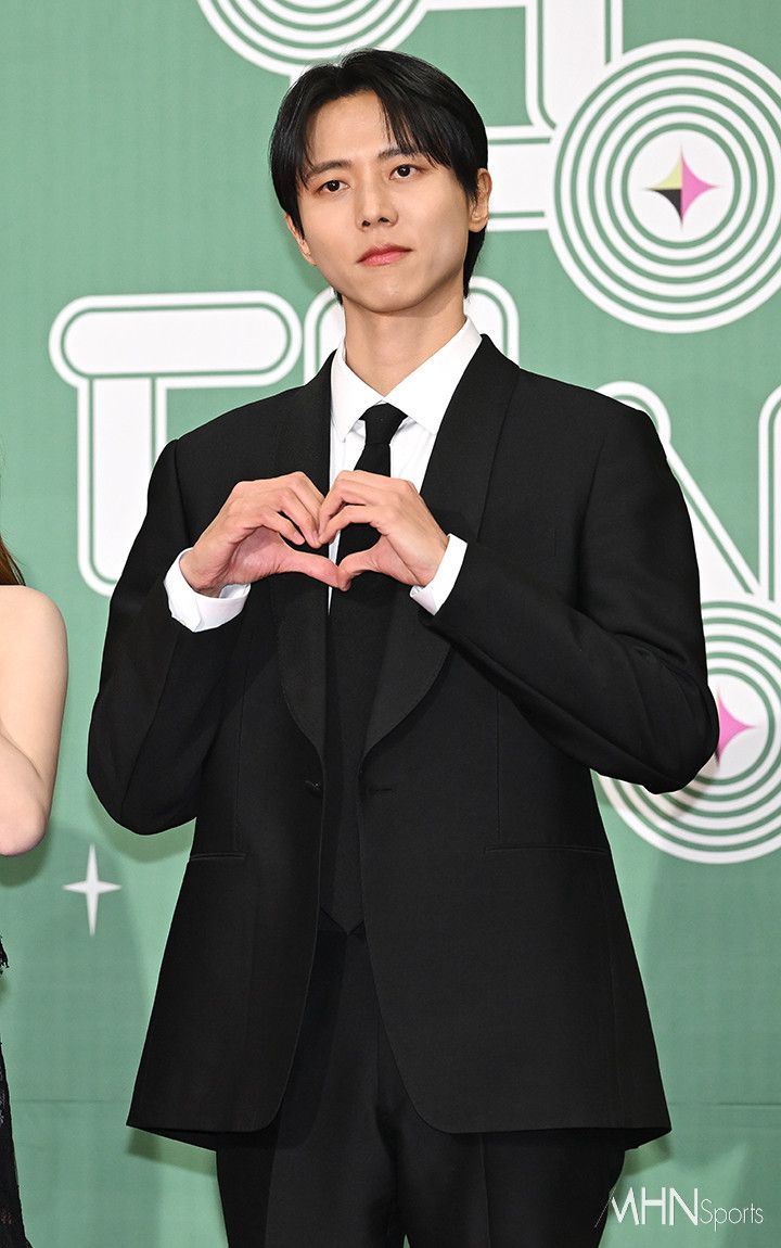 '187cm' 주우재, 몸무게는 50kg? 이이경 "남자같지는 않아" (행님 뭐하니) : zum 뉴스