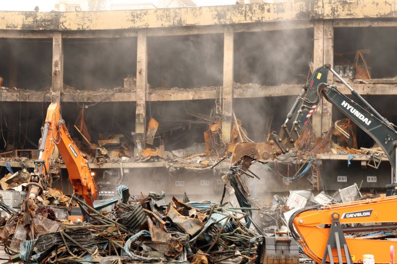 Kumho Tire plant fire in Gwangju fully extinguished after 76 hours : zum 뉴스