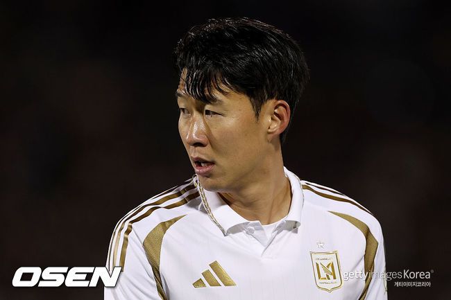 ‘82일 만의 역사’ 손흥민, 메시 넘고 MLS 올해의 골 수상... 프리킥 한 방으로 새 역사 : zum 뉴스