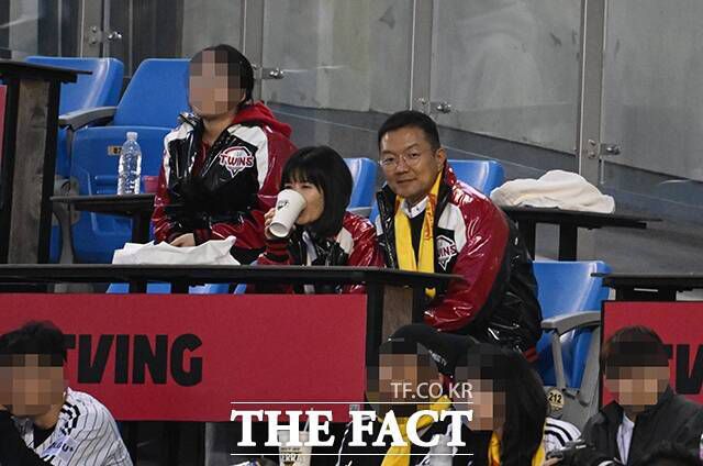 알고 샀나, 모르고 샀나…LG家 구연경·윤관 수상한 주식 거래 진실은 : zum 뉴스